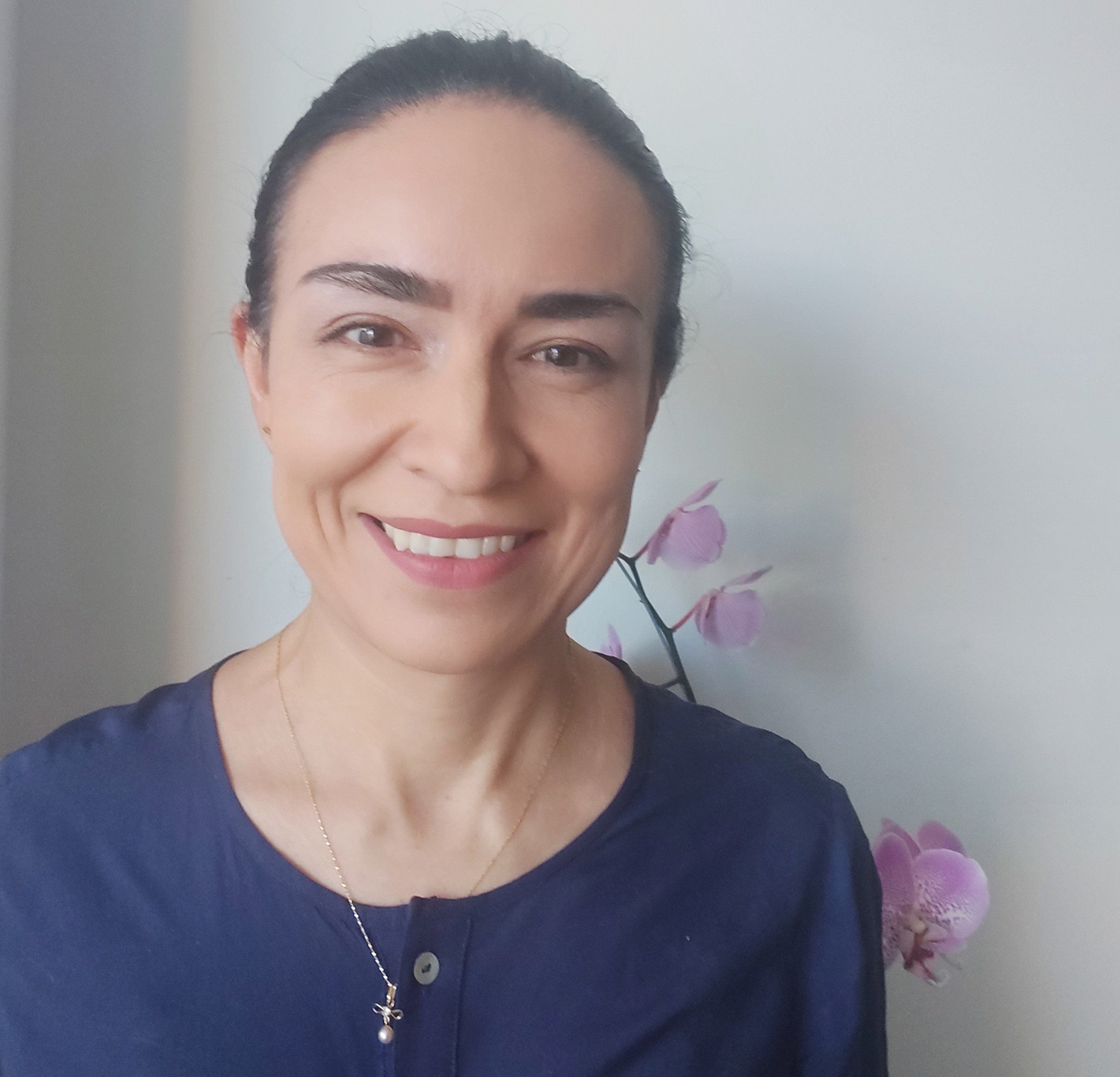 Carolina Rogelis | Consultant